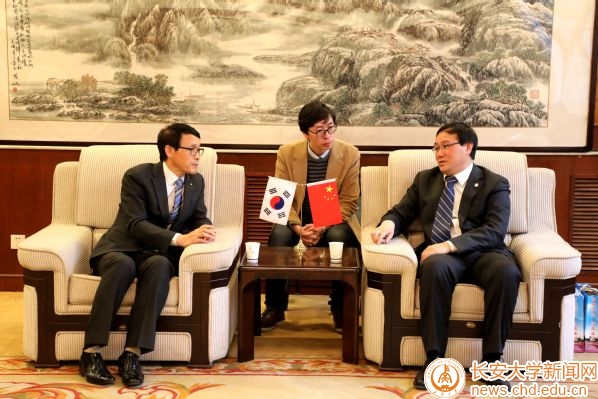 President of Chonbuk National University visited Chang’an University